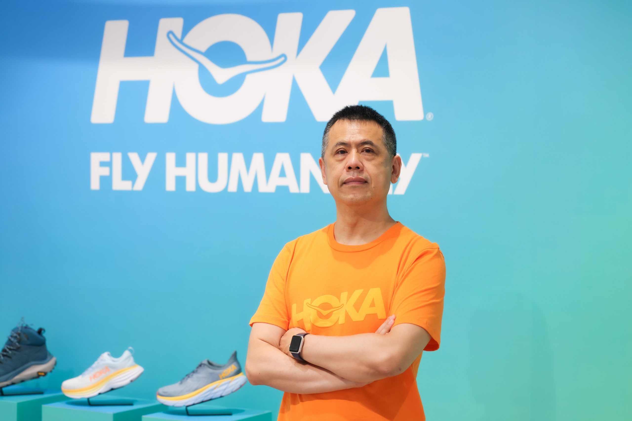 跑鞋品牌 HOKA 宣告 2022 全新品牌精神「FLY HUMAN FLY」！