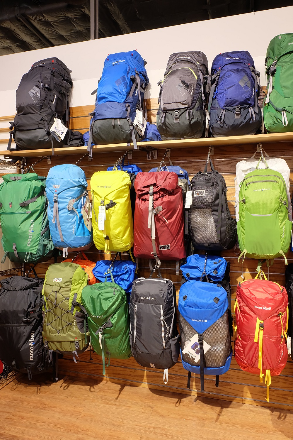 台北 台北車站 | mont-bell：交通便利的三鐵共構旗艦店 - OUTSiDERS - 戶外風格誌