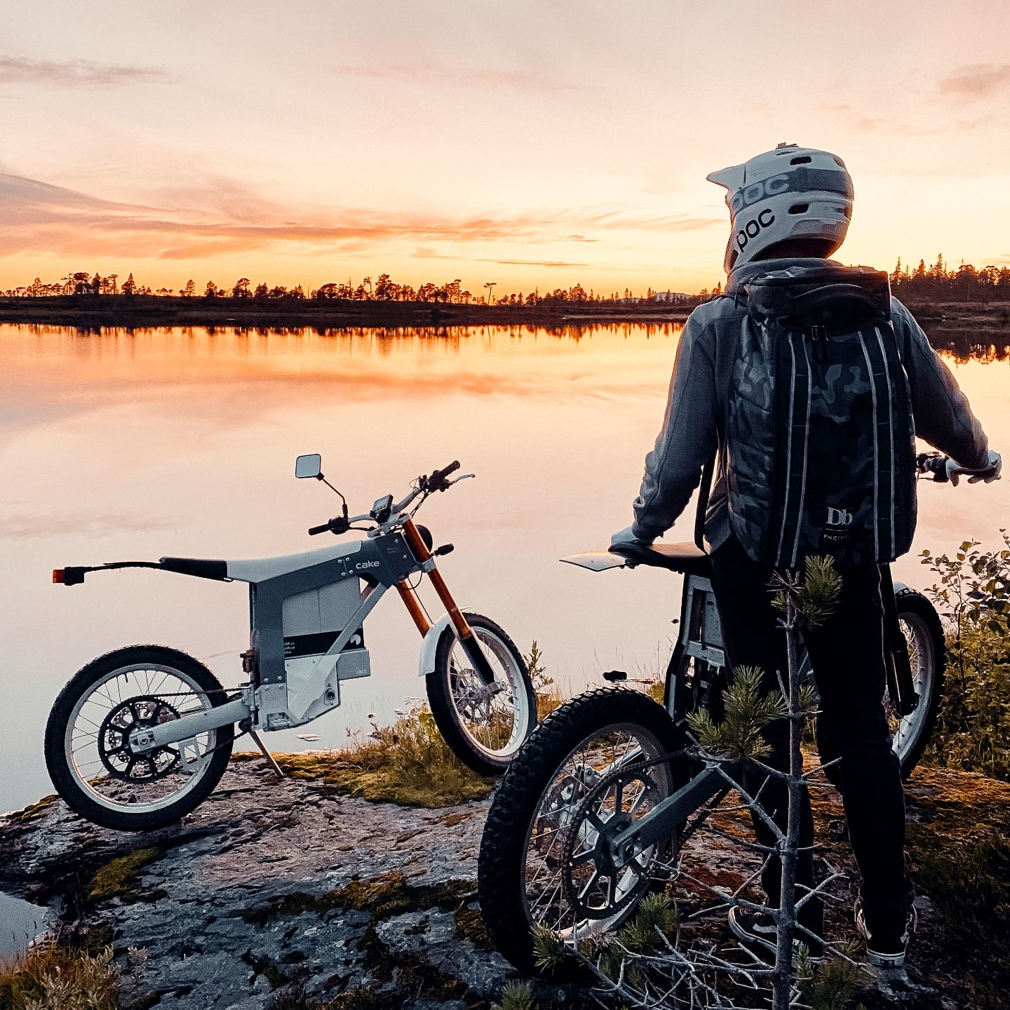 日本戶外品牌 Goldwin 攜手瑞典電動摩托車品牌 Cake 推出越野車款！