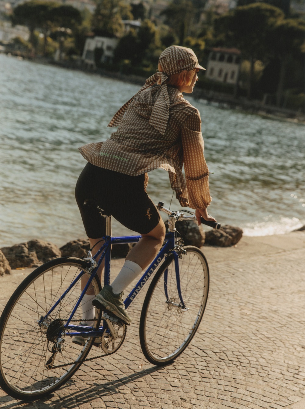 打造俏皮浪漫的單車風格，RAPHA + SHRIMPS 首聯名 - OUTSiDERS - 戶外風格誌