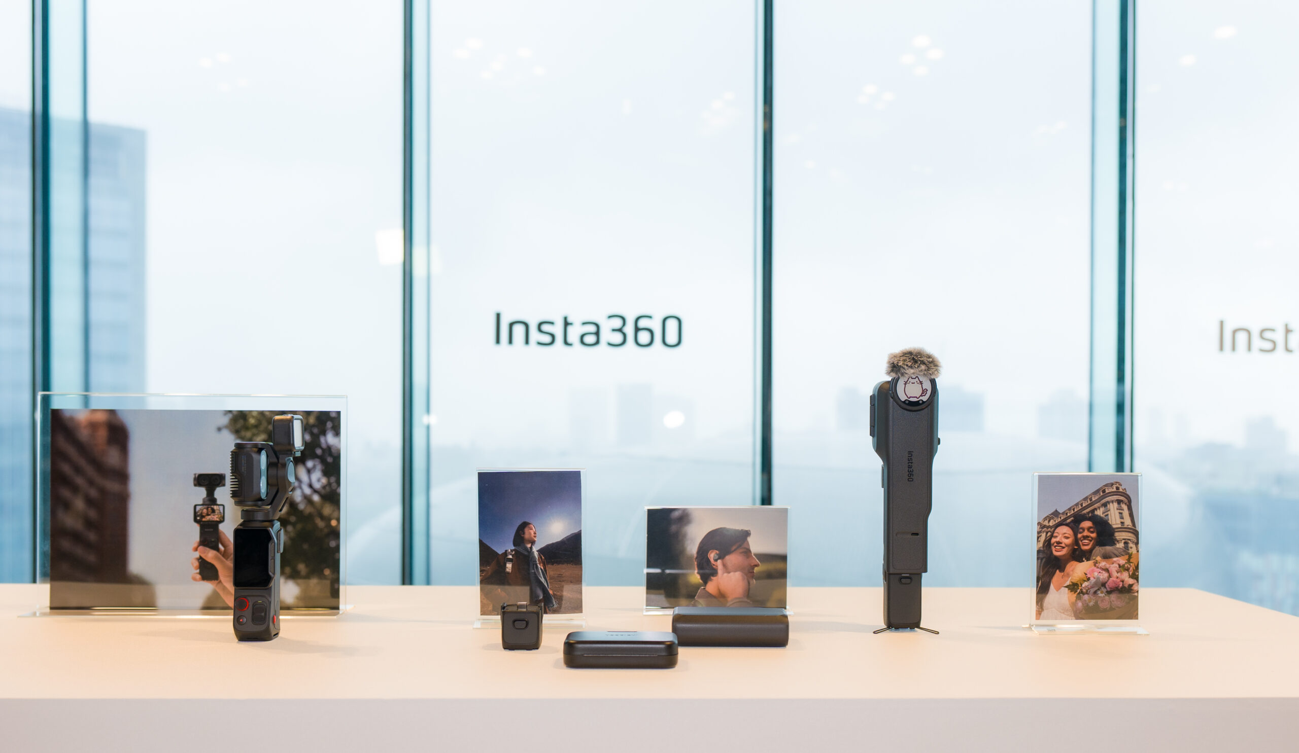 Insta360 旗艦雙鏡頭雲台相機 Luna Ultra，將於今年 6 月正式登台！ - OUTSiDERS - 戶外風格誌